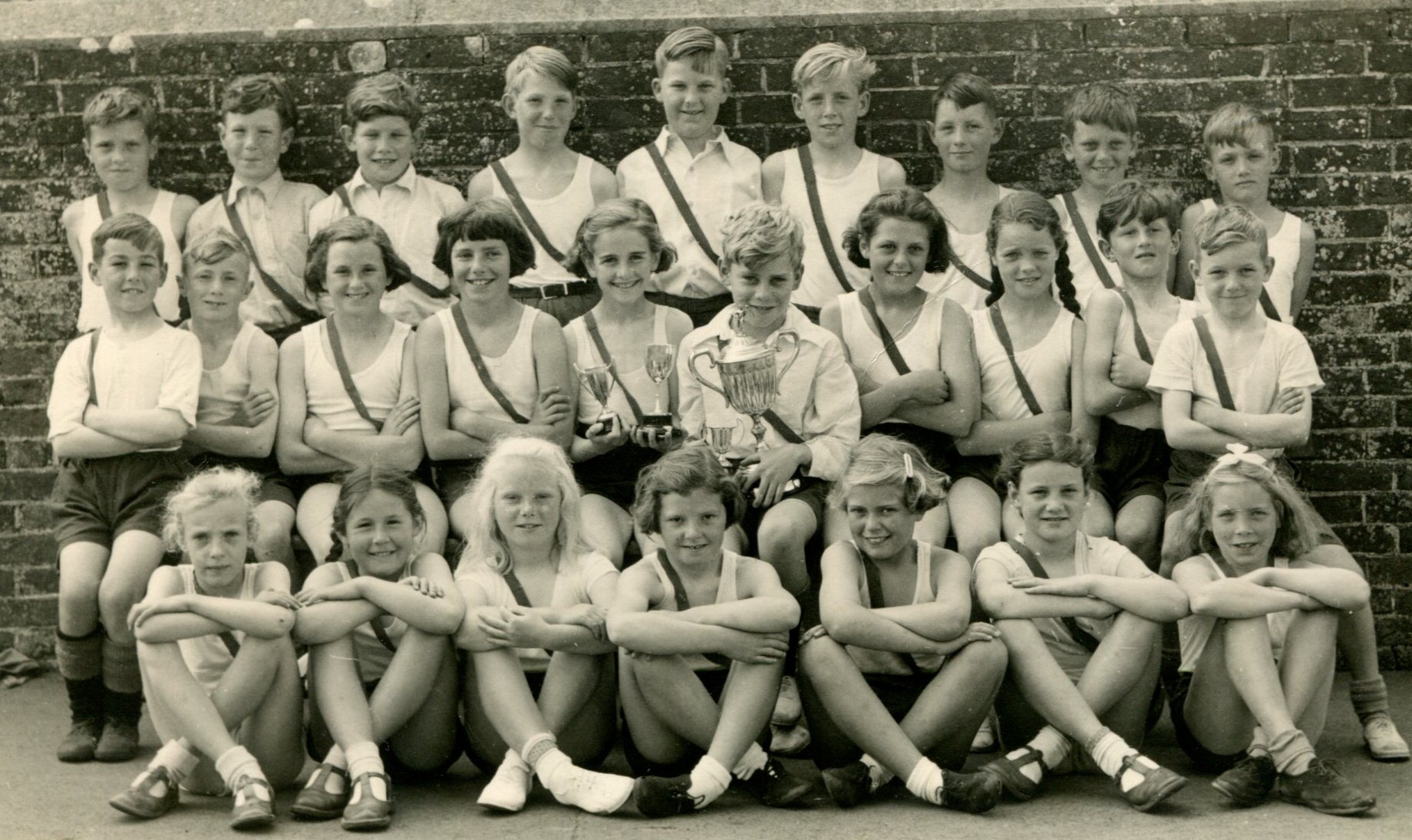 Brading Community Archive Brading school athletics team c. 1955 SMP 501 ...